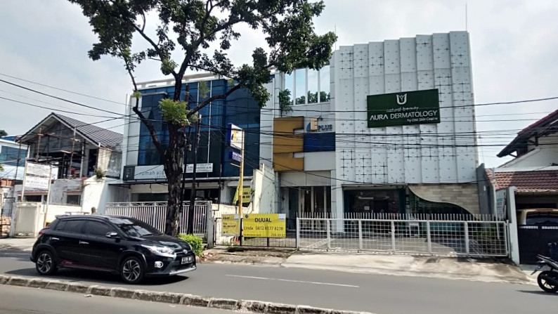 Ruko pakai pinggir jalan di bintaro sektor 3