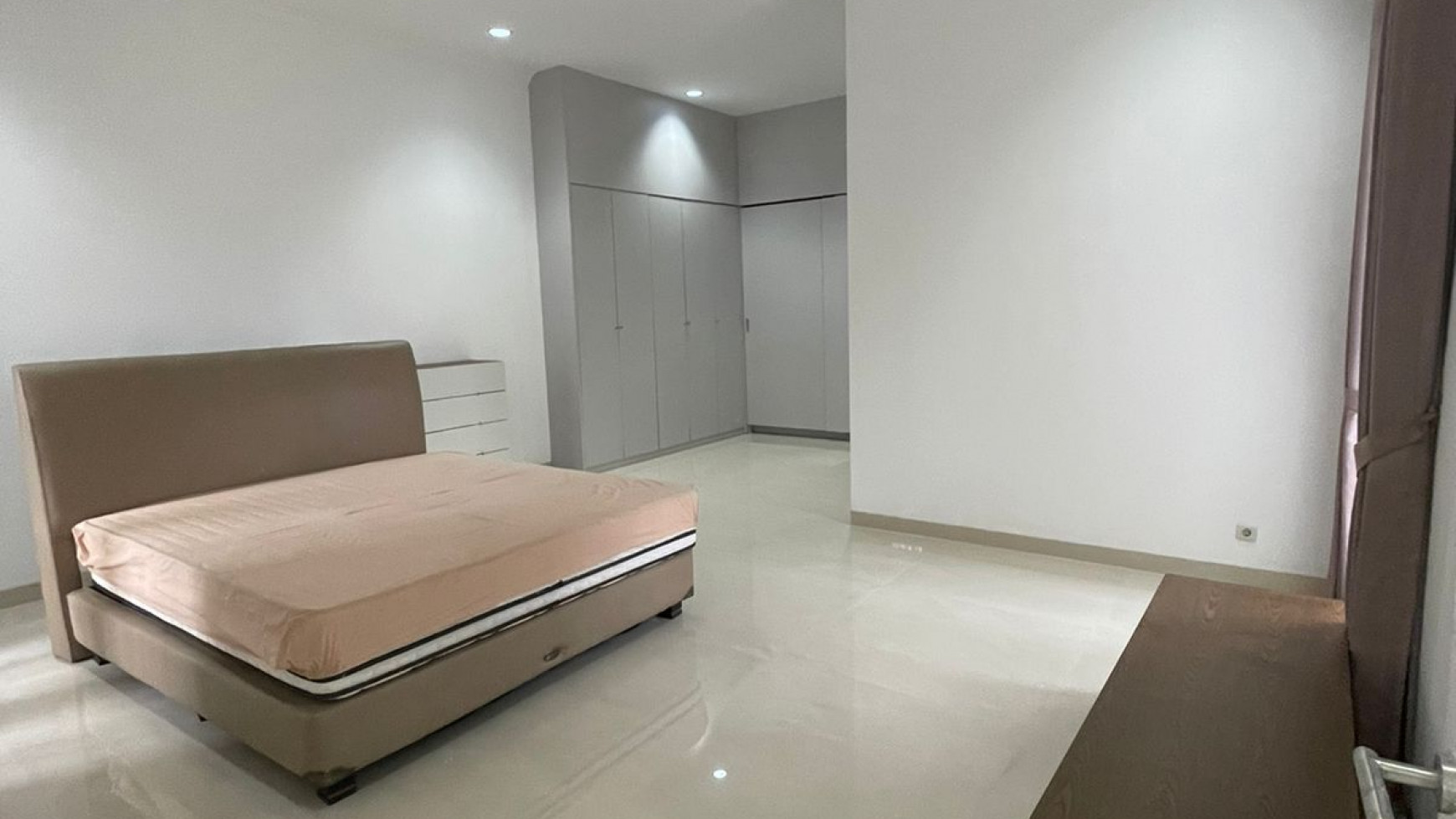 Rumah Simpruk G Batur Lippo Cikarang