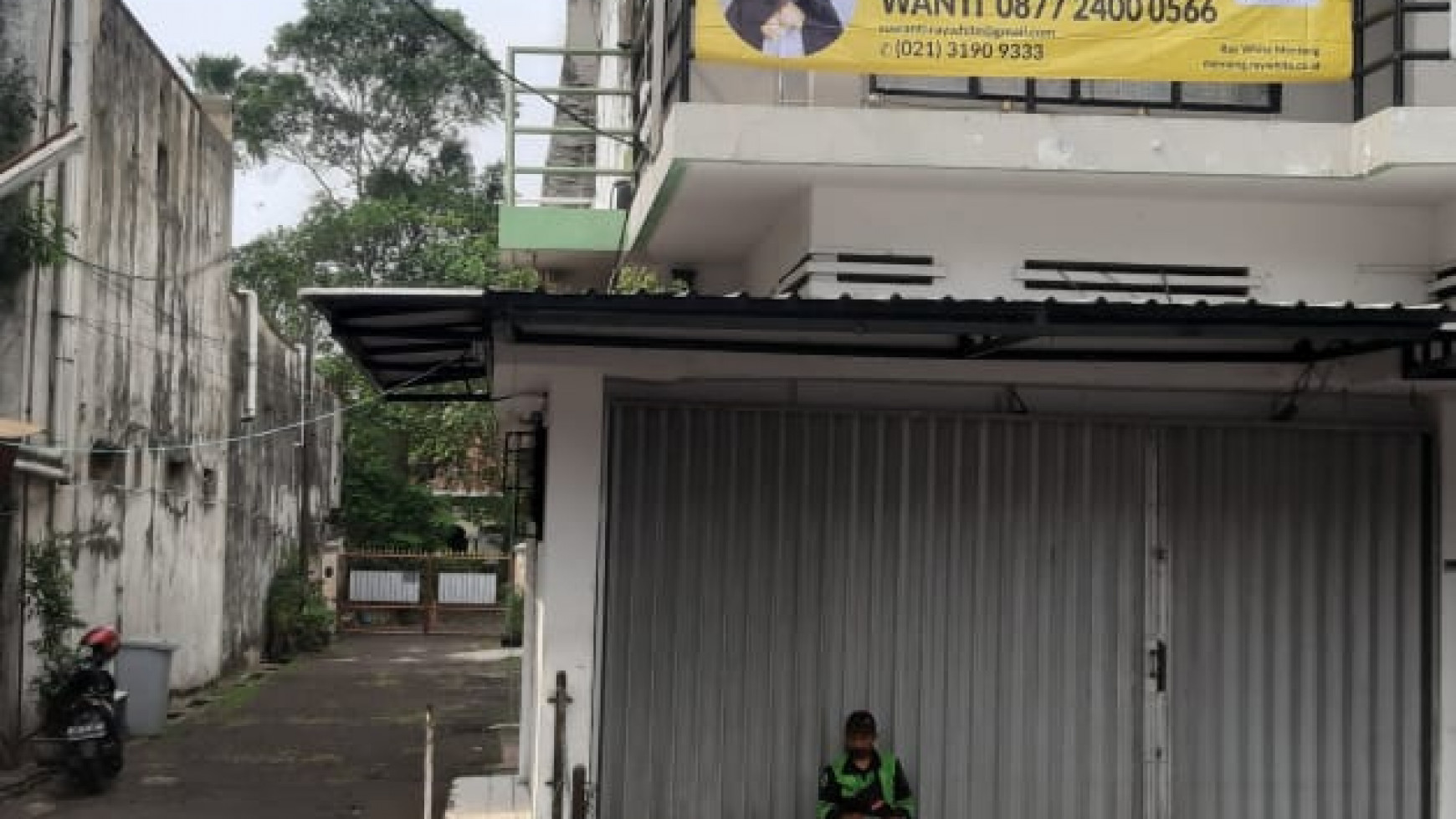 COCOK UNTUK BISNIS DEPAN UI DAN HALTE BUSWAY