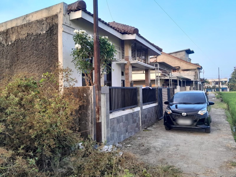 Dijual Rumah Minimalis Modern di Perumahan Lokasi Strategis & Sia