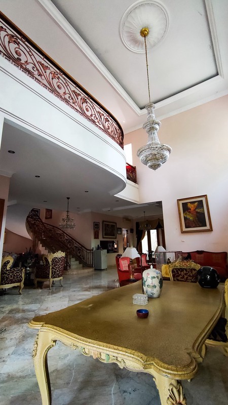 Dijual Timeless luxury house di Permata Hijau - One Gated System